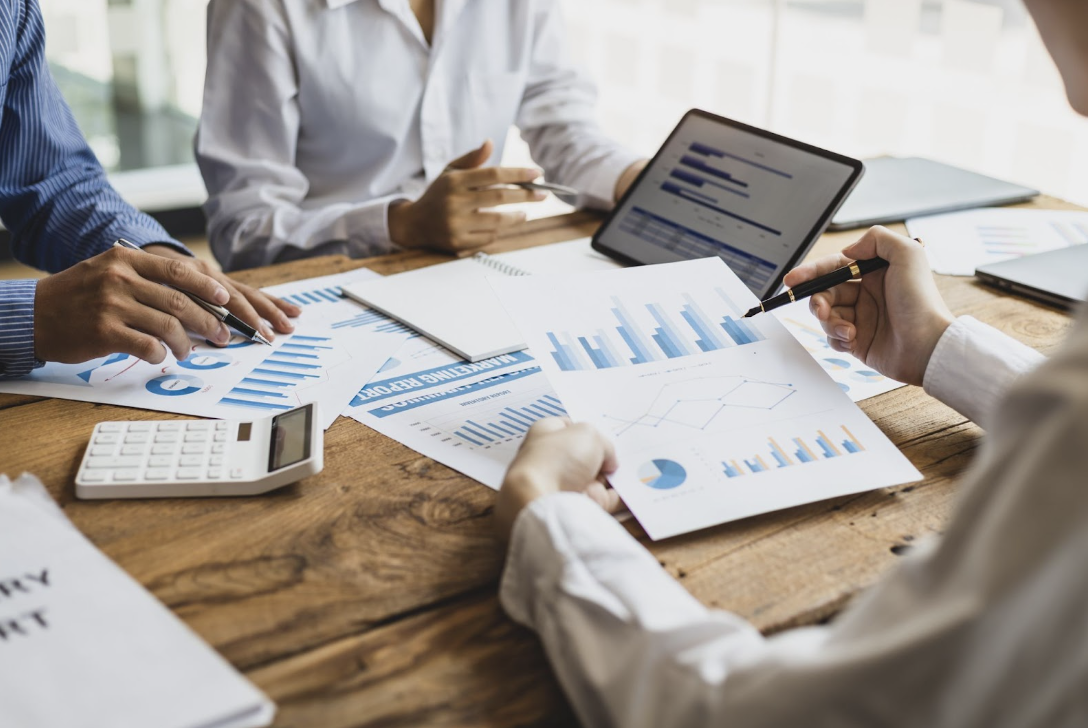 Protecting Your Wealth in an Uncertain Economy: Stress Testing Your ...